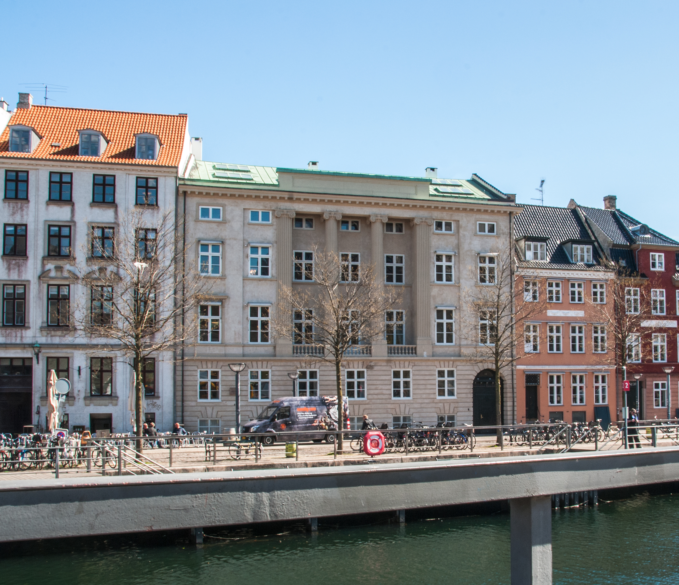 Ved stranden 14 in Copenhagen - a listed property that breathes naturally